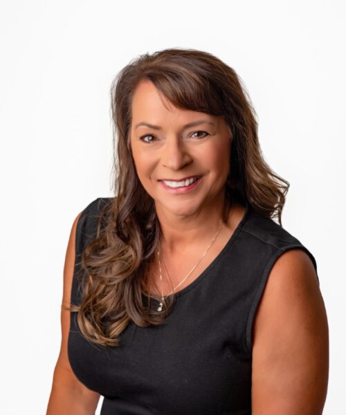 Meet Our Agents | Page 1 of 5 | Team Linda Simmons Real Estate